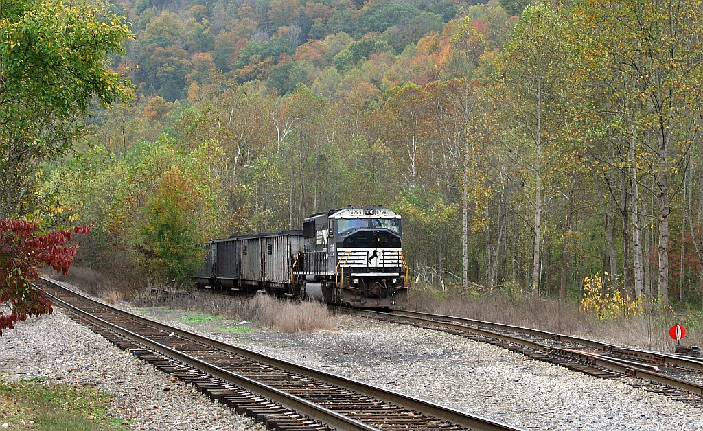 NS 6798 with coal load